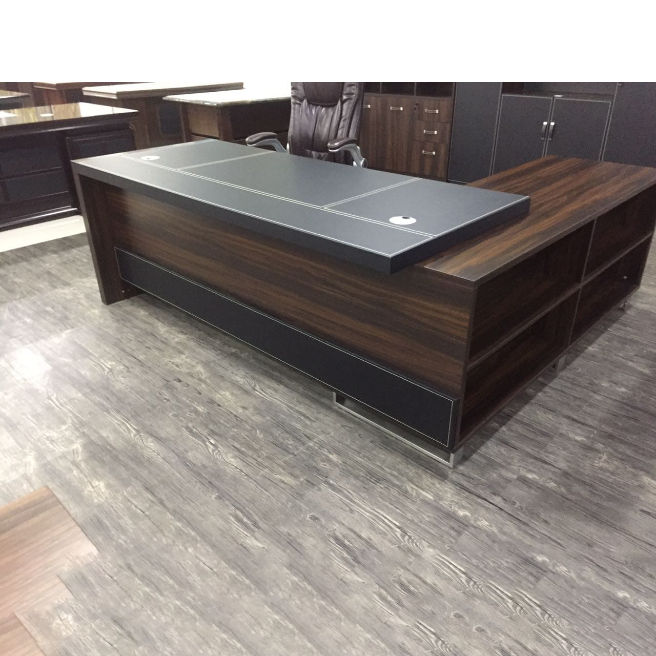 Office Executive Directors Desk - s k grill art